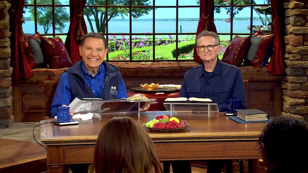 The Voice of Faith Receives God’s Promises | Kenneth Copeland Ministries